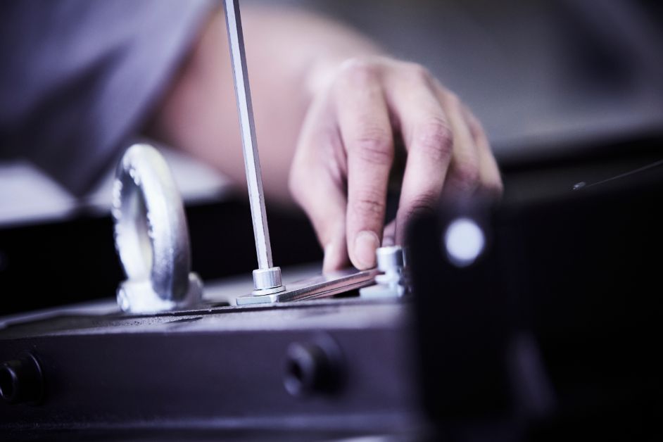 What Are the 5 Signs of Vacuum Pump Failure? - Leybold