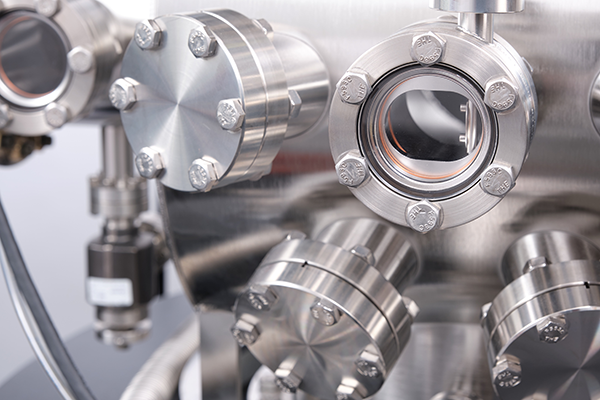 5 things you need to know about working under HV & UHV - Leybold