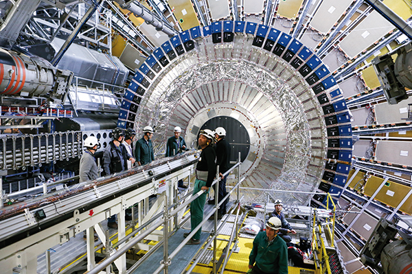 The main CERN vacuum systems explained - Leybold